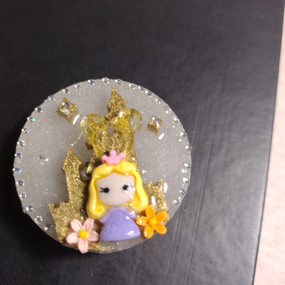 Accessories | Princess Pop Socket | Poshmark